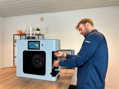 Compare Our Innovative Desktop Filament Extruders | 3devo